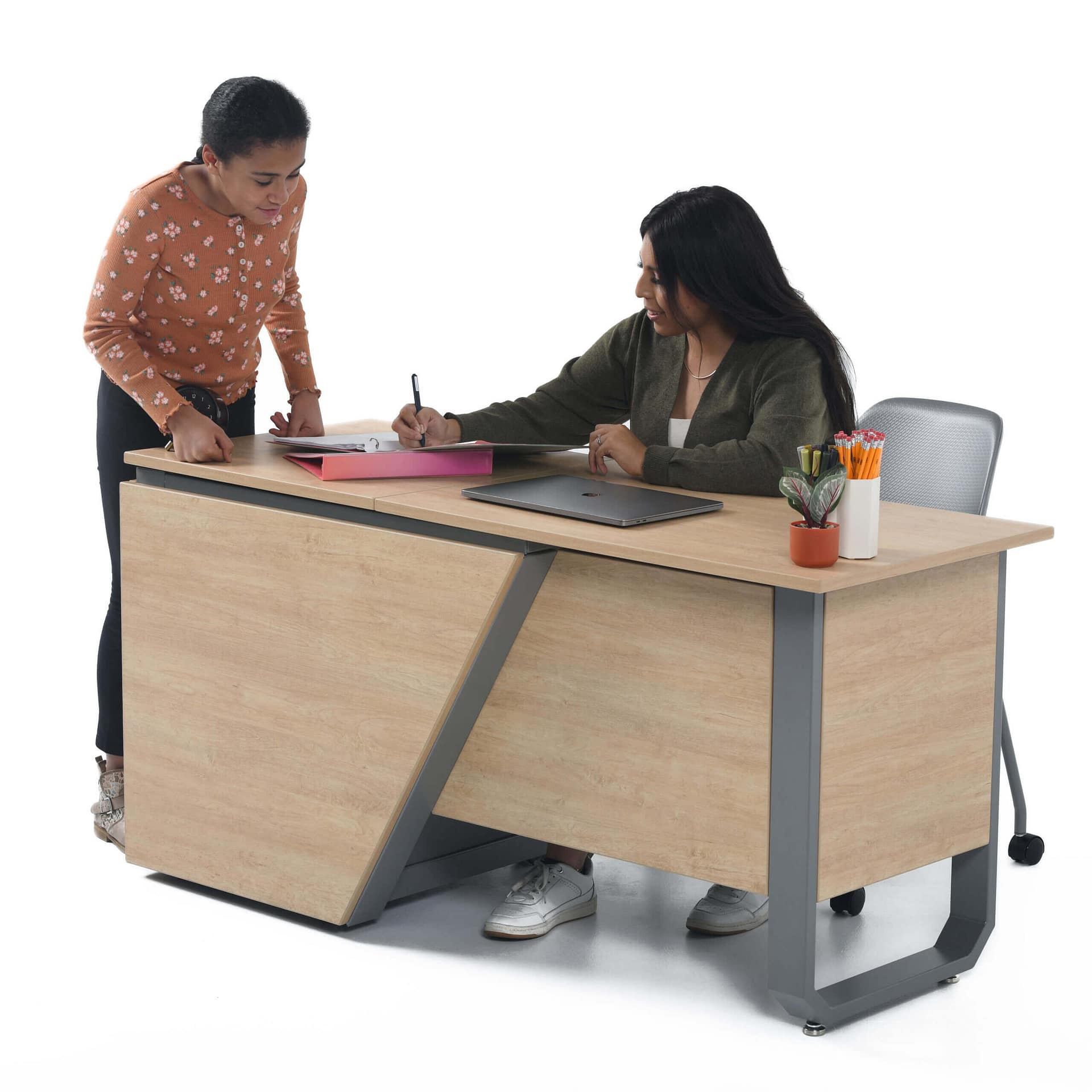 Teachers Desks | Teachers Tables | School Furniture | Smith System
