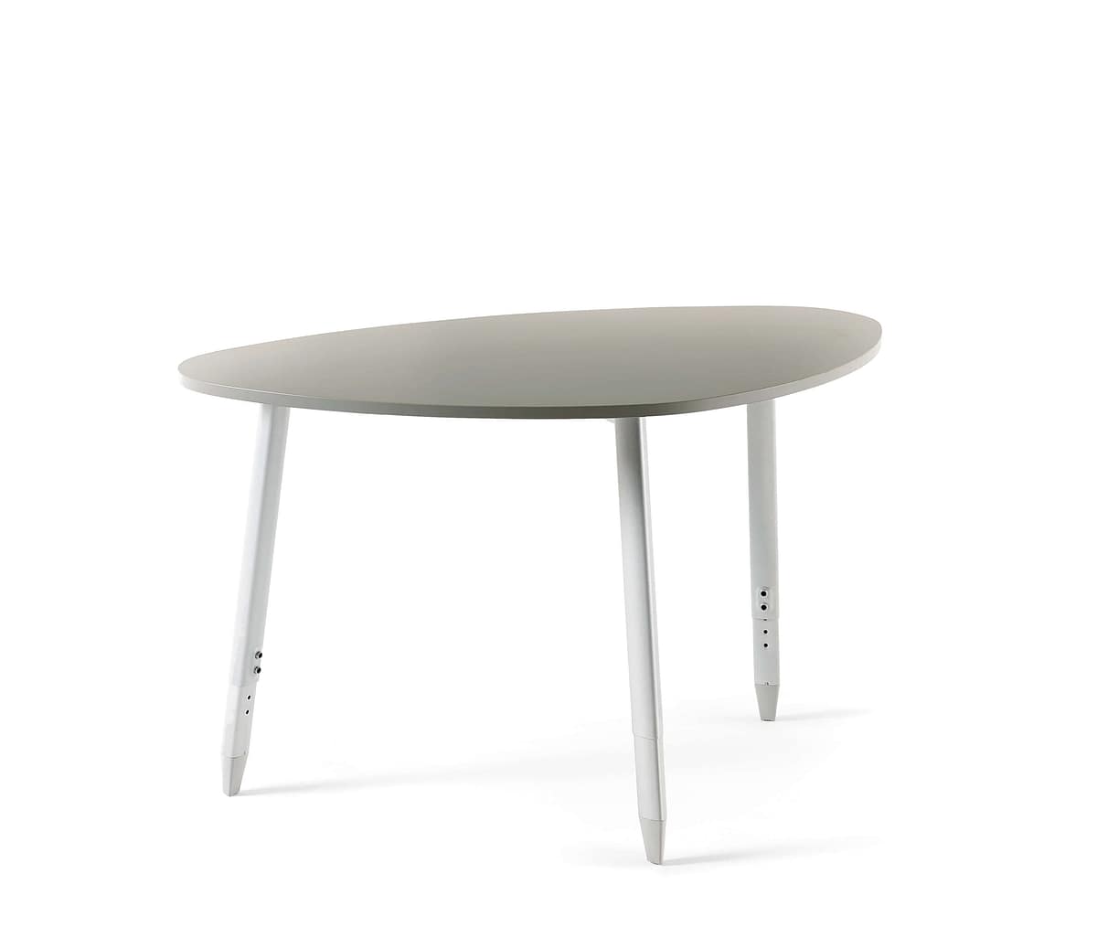 Flowform Clamshell Table | Smith System®