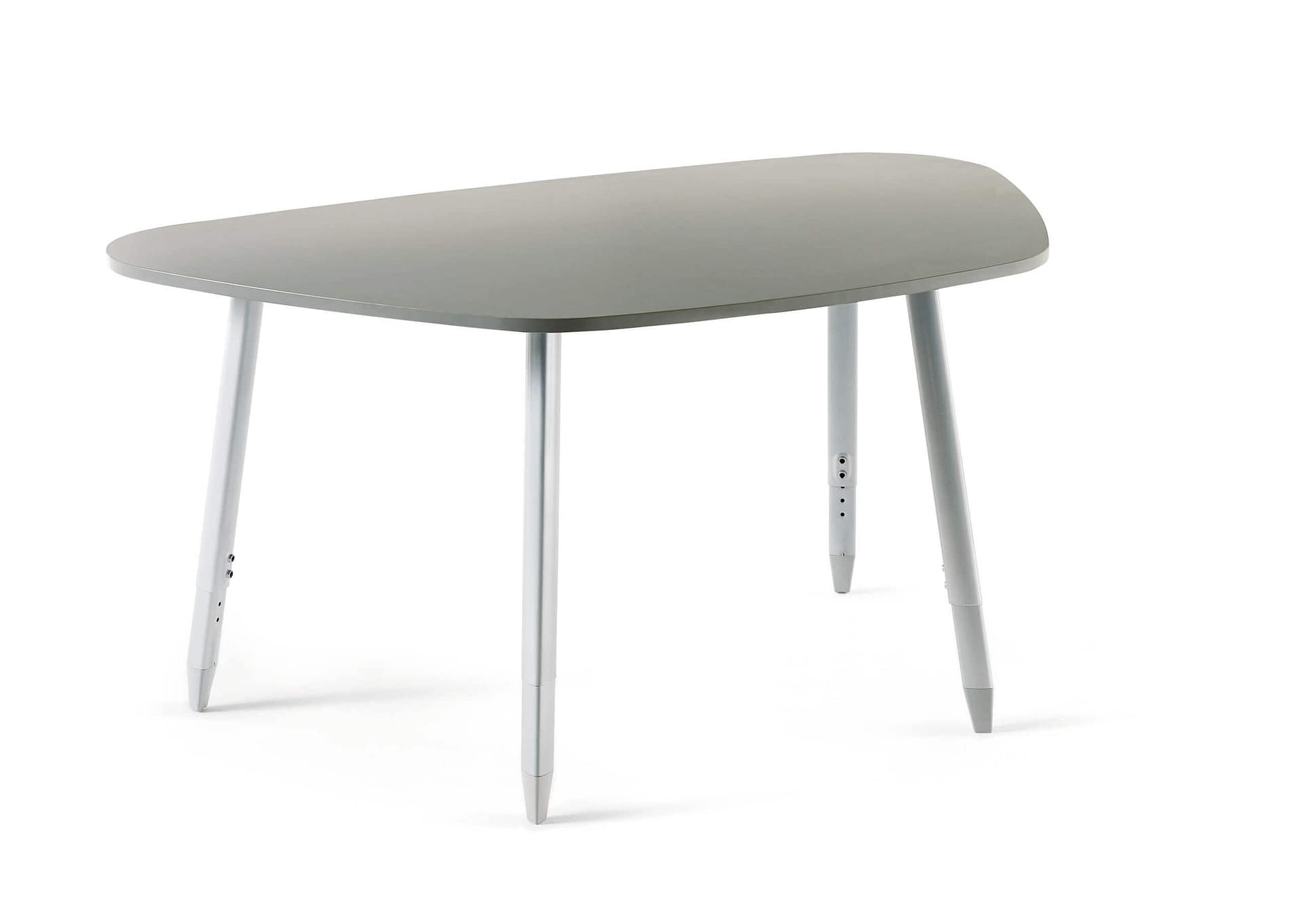 Flowform Round Trapezoid Table | Smith System®